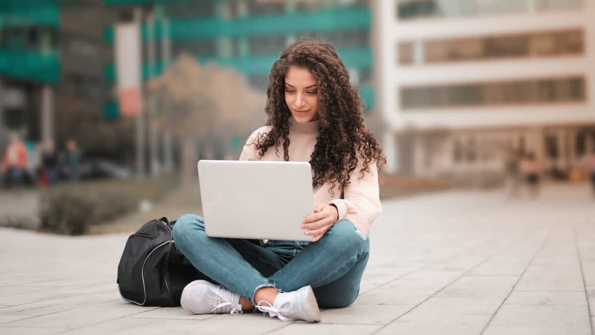 Is Early Decision Binding? What Applicants Need To Know