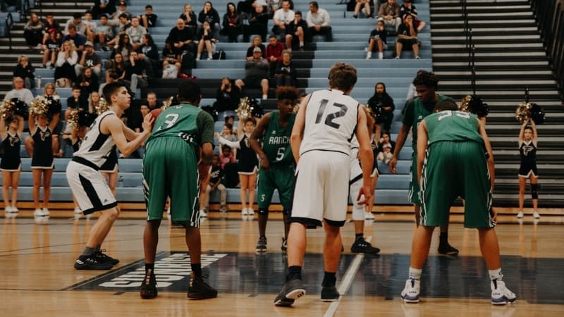 MIT vs Caltech: Rivalry of the Science & Tech Titans